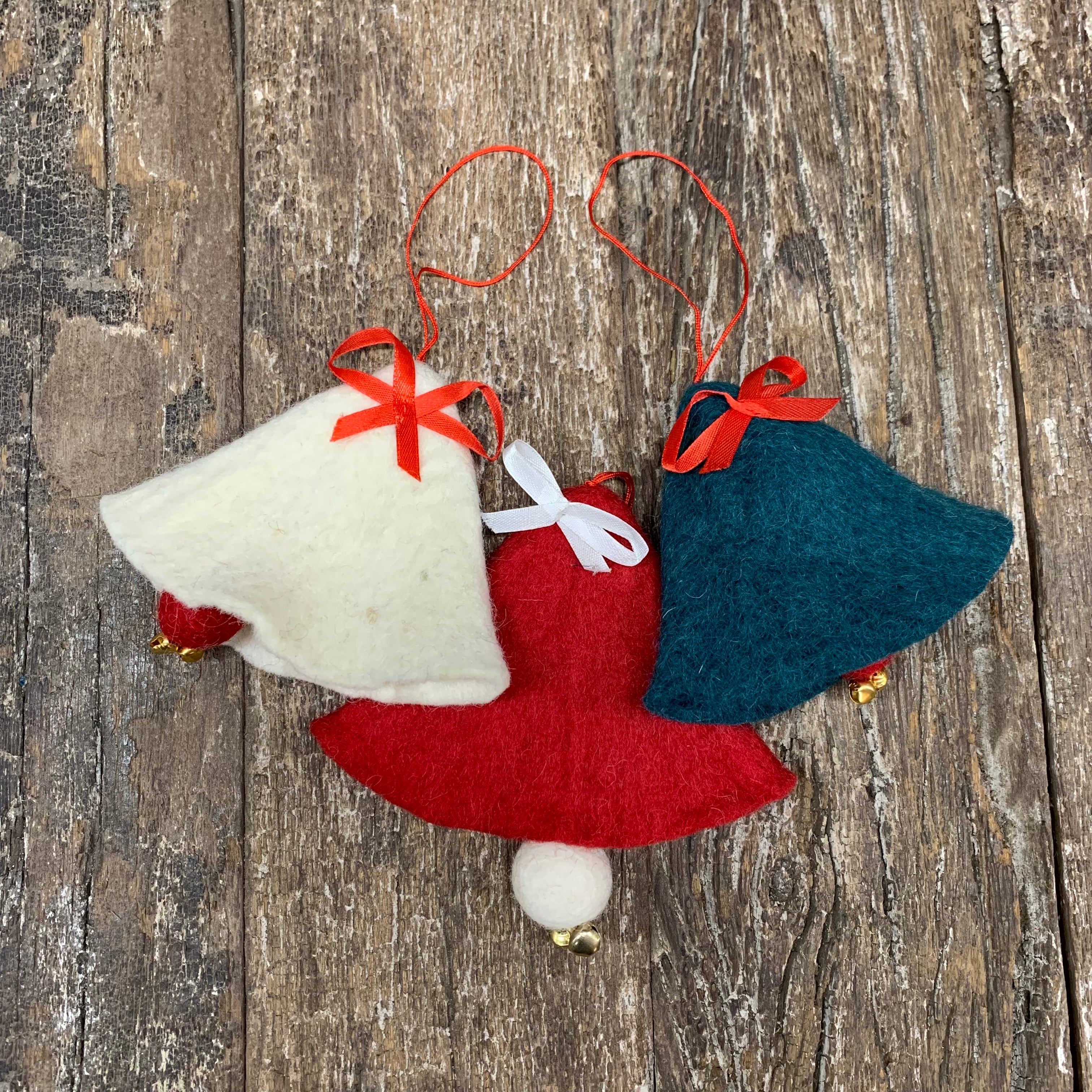 CHRISTMAS FELT BELL HANGING-WHITE – Mandala Traders Pty Ltd