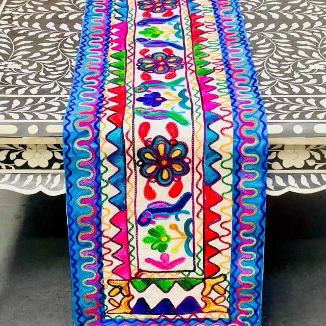EMB. TABLE RUNNER – Mandala Traders Pty Ltd